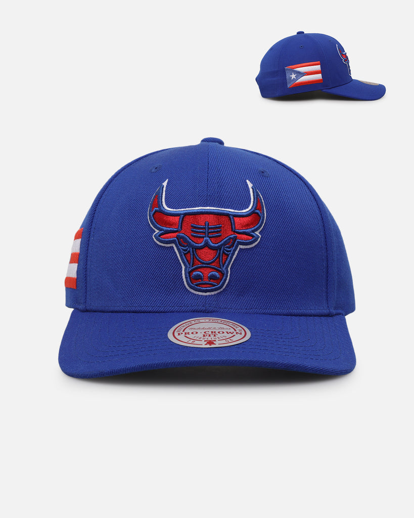Mitchell & Ness Chicago Bulls 'Puerto Rico Flag' Pro Crown Snapback Bl ...